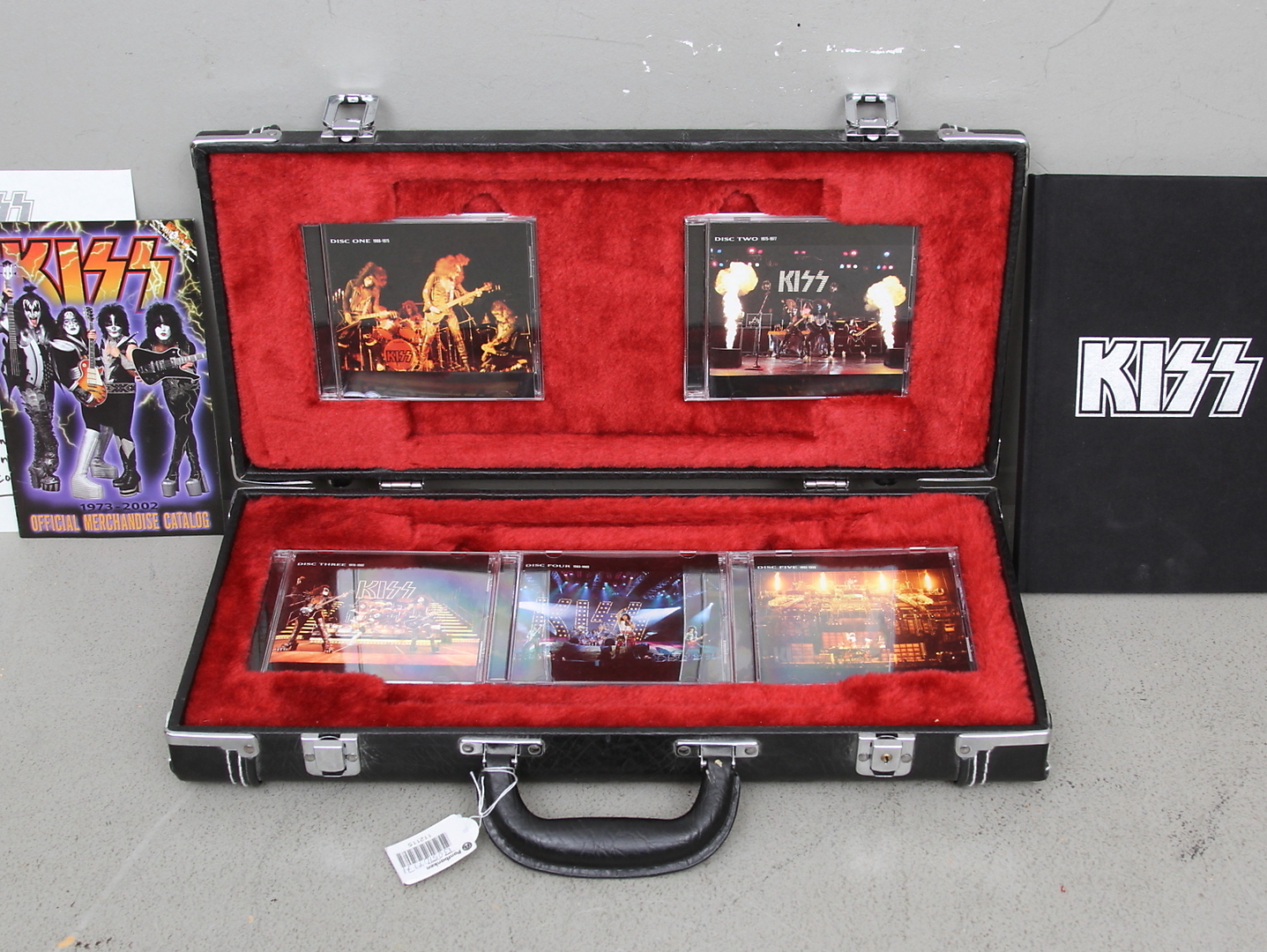 Images for 124281. COLLECTOR'S BOX. The definitive KISS collection ...