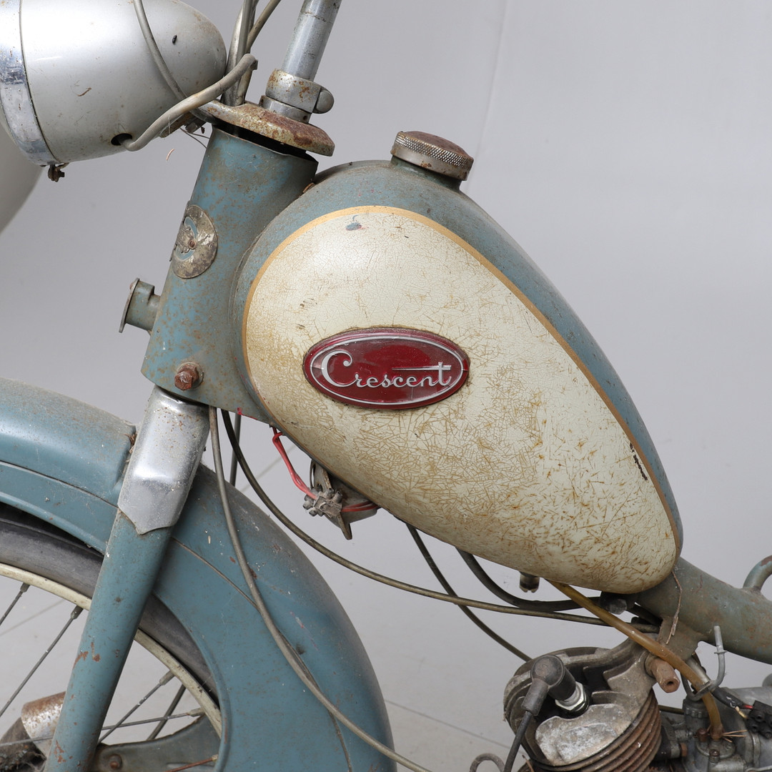 Bilder för 1355174. MOPED, Cresent 50cc, 1900-talets mitt. - Auctionet