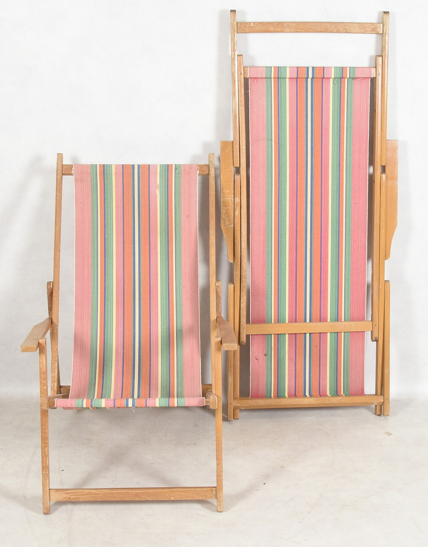 Bilder för 1359128. SOLSTOLAR, trä/tyg, 2 stycken. 1900-talets mitt ...