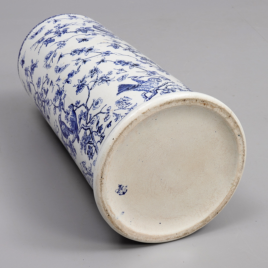 Bilder för 1790405. PARAPLYSTÄLL, "Fågel", flintgods, Gustavsberg ...