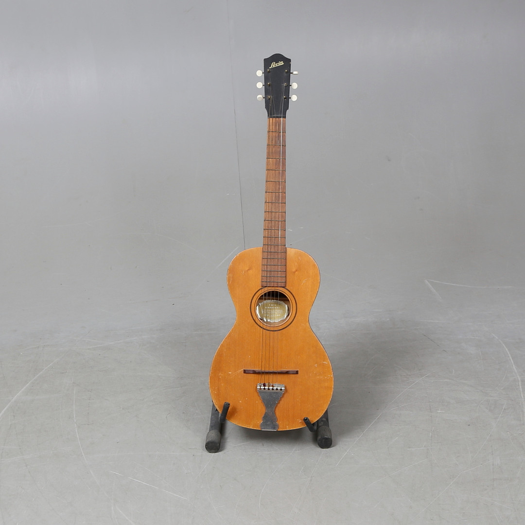 1966889. AKUSTINEN KITARA, Herman Carlsson Levin, Göteborg. kuvat ...