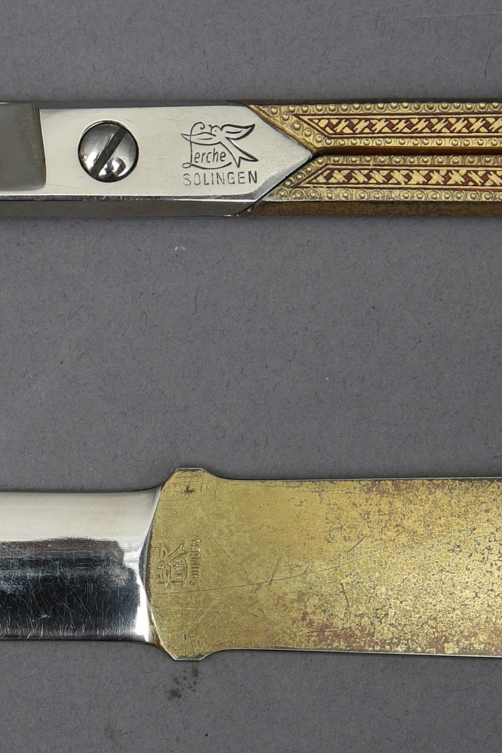 Bilder zu 2438904. SCHERE & BRIEFMESSER, Lerche, Solingen. - Auctionet