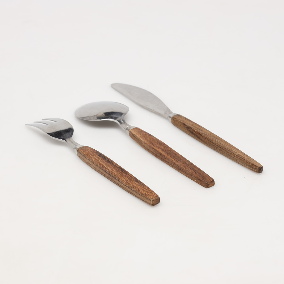 Bilder för 2443445. BESTICK, teak och rostfritt stål, 35 dlr. - Auctionet