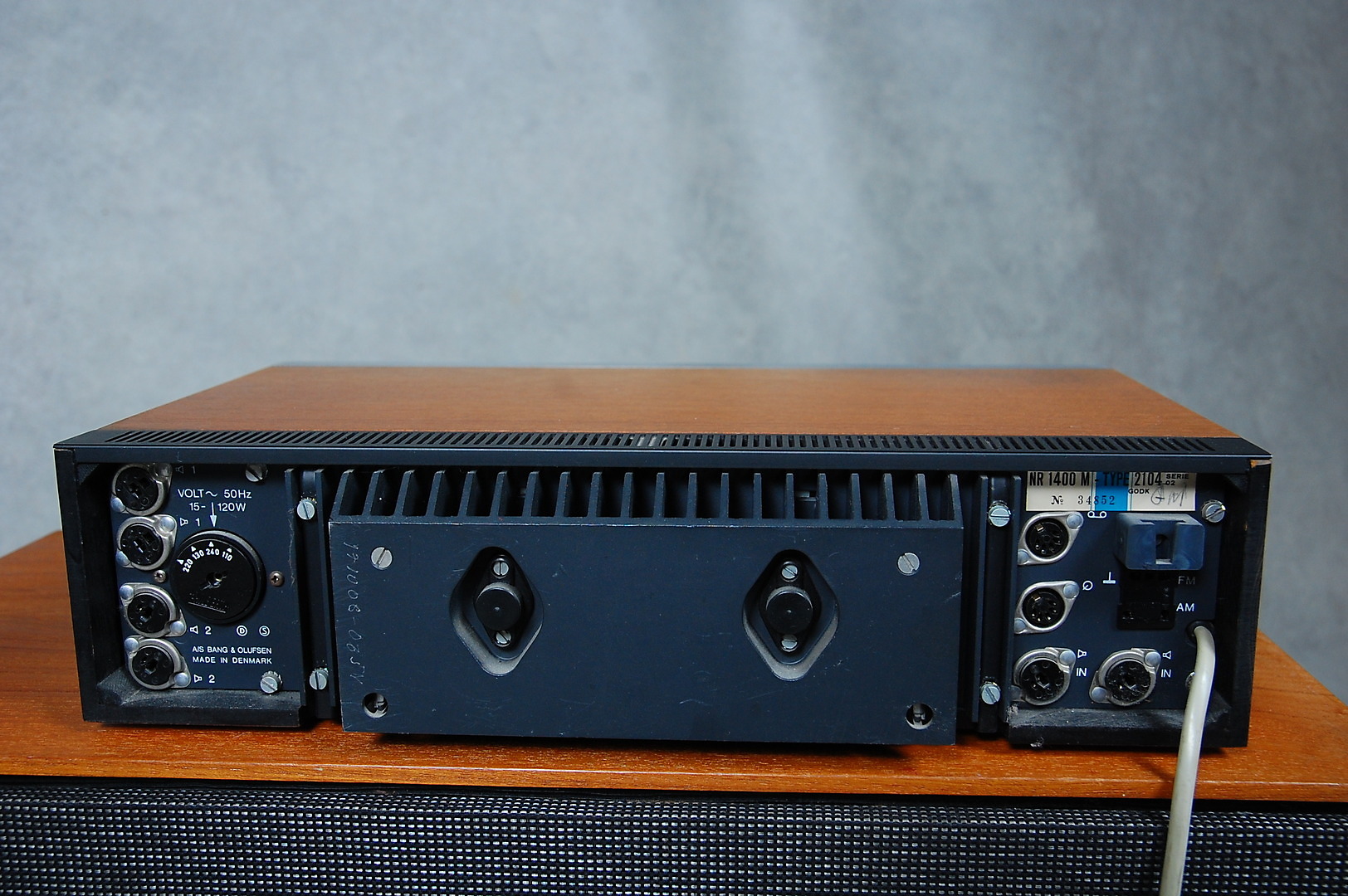 Bilder zu 275123. BANG & OLUFSEN, Musikinstallation, Beomaster 1400 ...