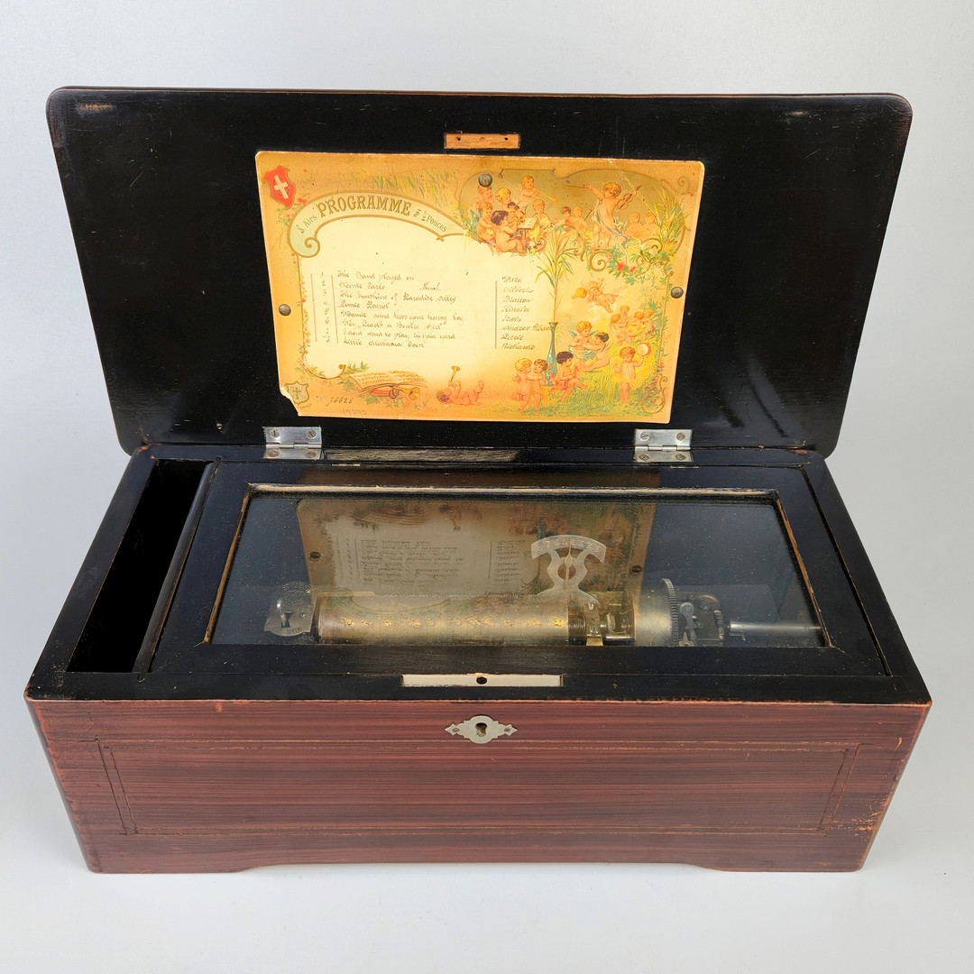 Images for 4772149. 19thC SWISS 8 AIRS MUSIC BOX. - Auctionet