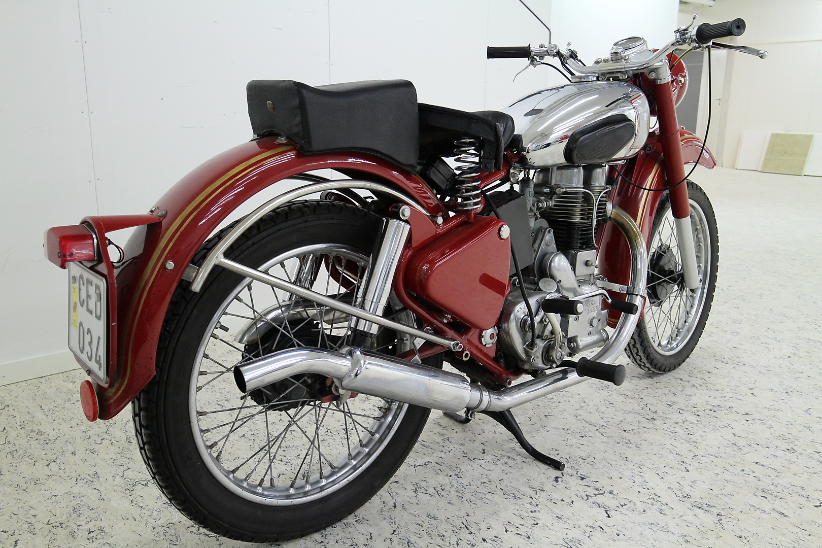 Images for 650942. NV 40/Royal Enfield 350. Year model 1950. - Auctionet