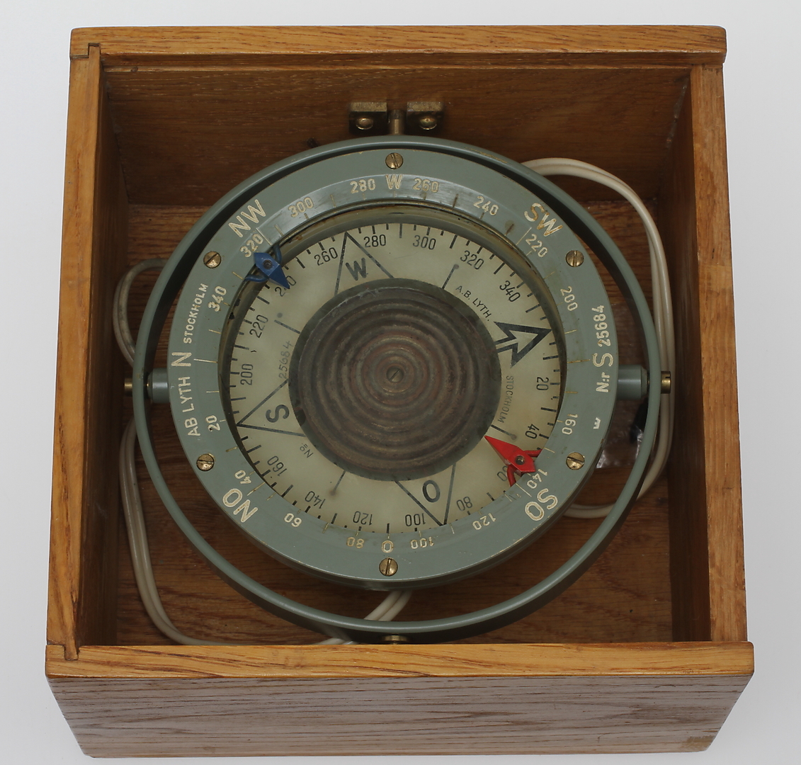 Images for 87543. KOMPASS, AB Lyth, Stockholm, 1900s. - Auctionet