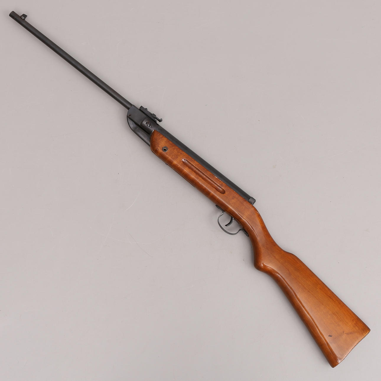 AIR RIFLE, Model 61, Shanghai China. Weapons & Militaria - Guns ...