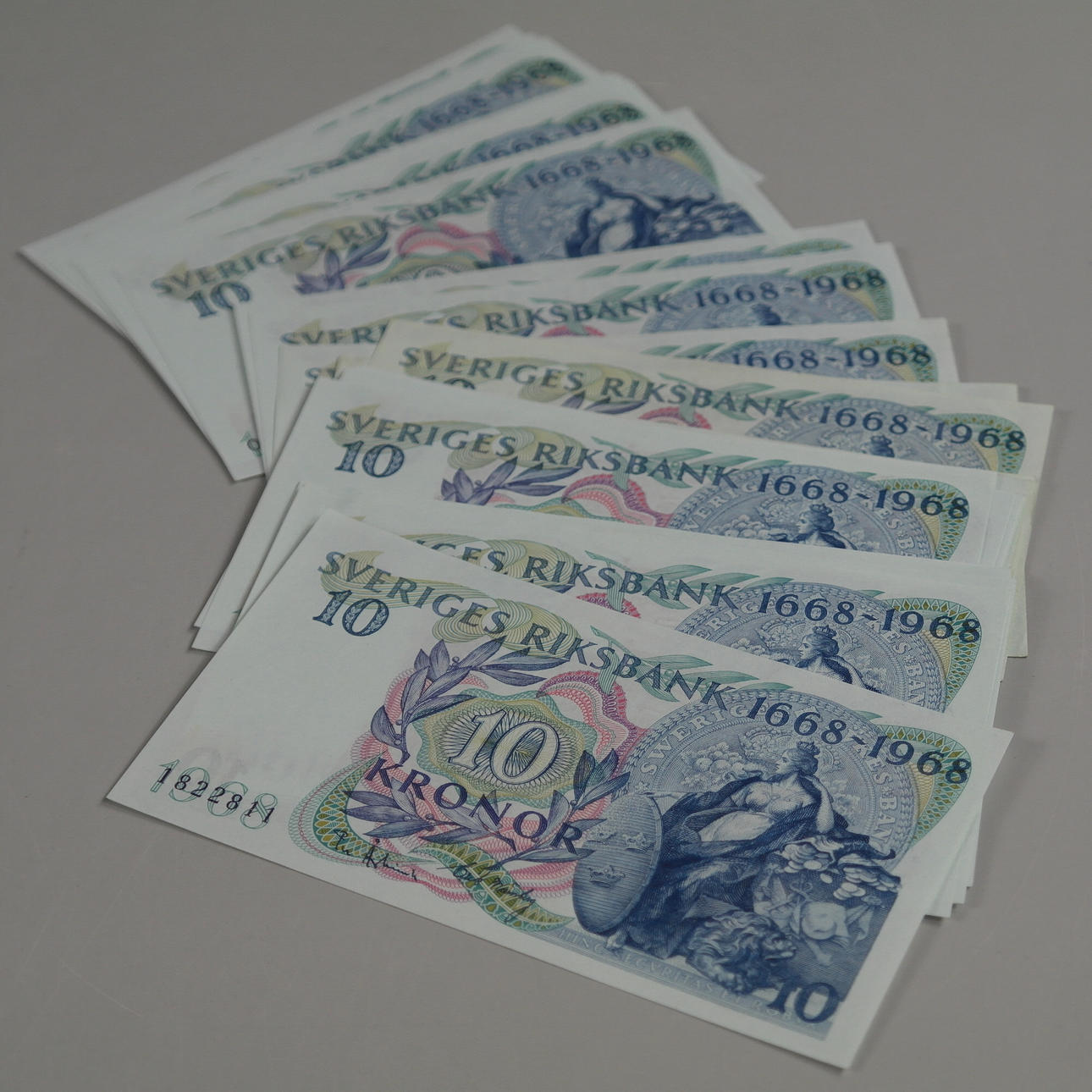 GAMLA SVENSKA SEDLAR; Ovikta, 5-100 kronors valörer. Mynt, Medaljer ...