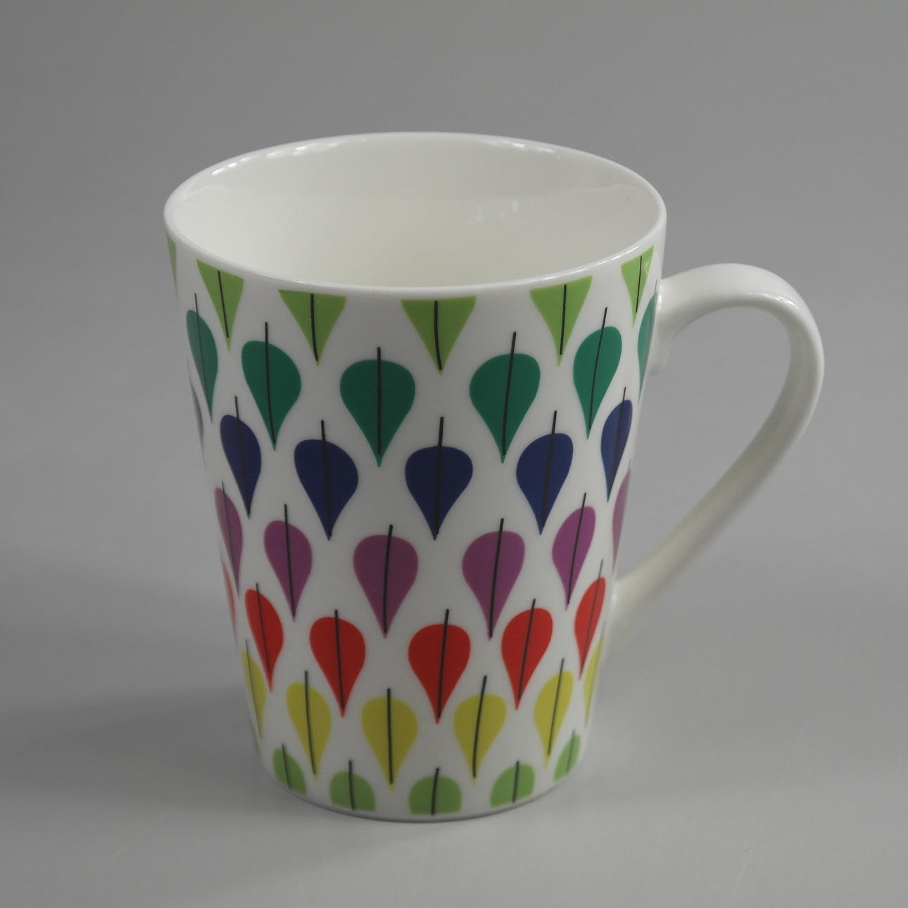 STIG LINDBERG, Muggar 6 st, porslin, "Fallande Löv", KF 110 år. Keramik ...