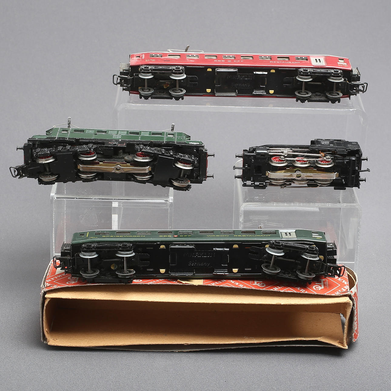 MÄRKLIN electric locomotive SET 800, steam locomotive CM 800 and 2 ...