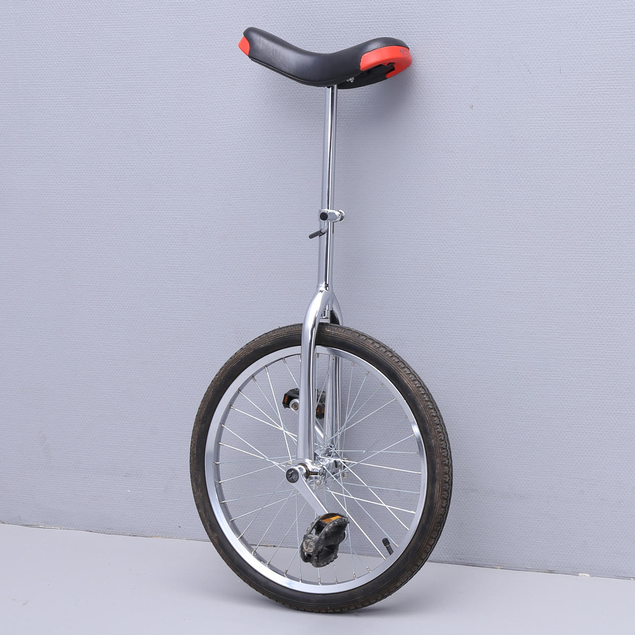 ENHJULING. Fordon, Båtar & Delar - Cyklar - Auctionet