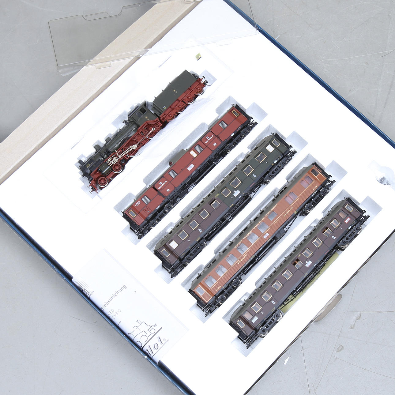 FLEISCHMANN 4898 train set with KPEV steam locomotive and 4 carriages ...
