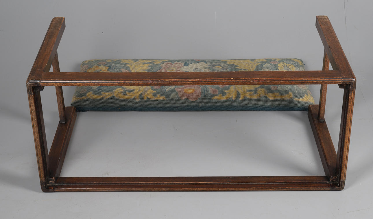 PALL, ek, 1900-tal. Möbler - Soffor & Sittgrupper - Auctionet