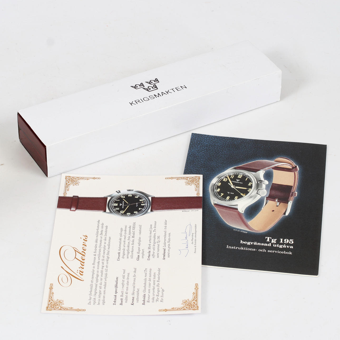 ARMBANDSUR, Replika efter Krigsmaktens Tg 195 sk. Tre Kronor, Pennan ...