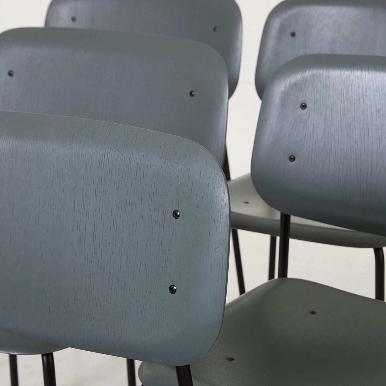 BORIS BERLIN & ALEKSEJ ISKOS. "Soft Edge 10" 6 st, Stolar, formpressad ...