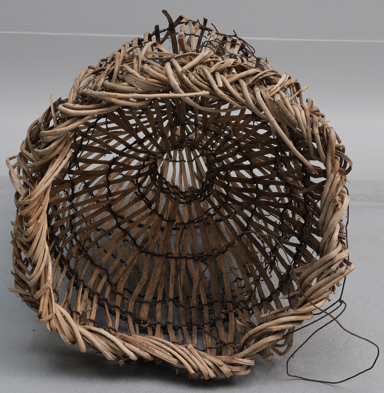 RYSSJA, bambu, 1800/1900-tal. Allmoge - Verktyg & Redskap - Auctionet