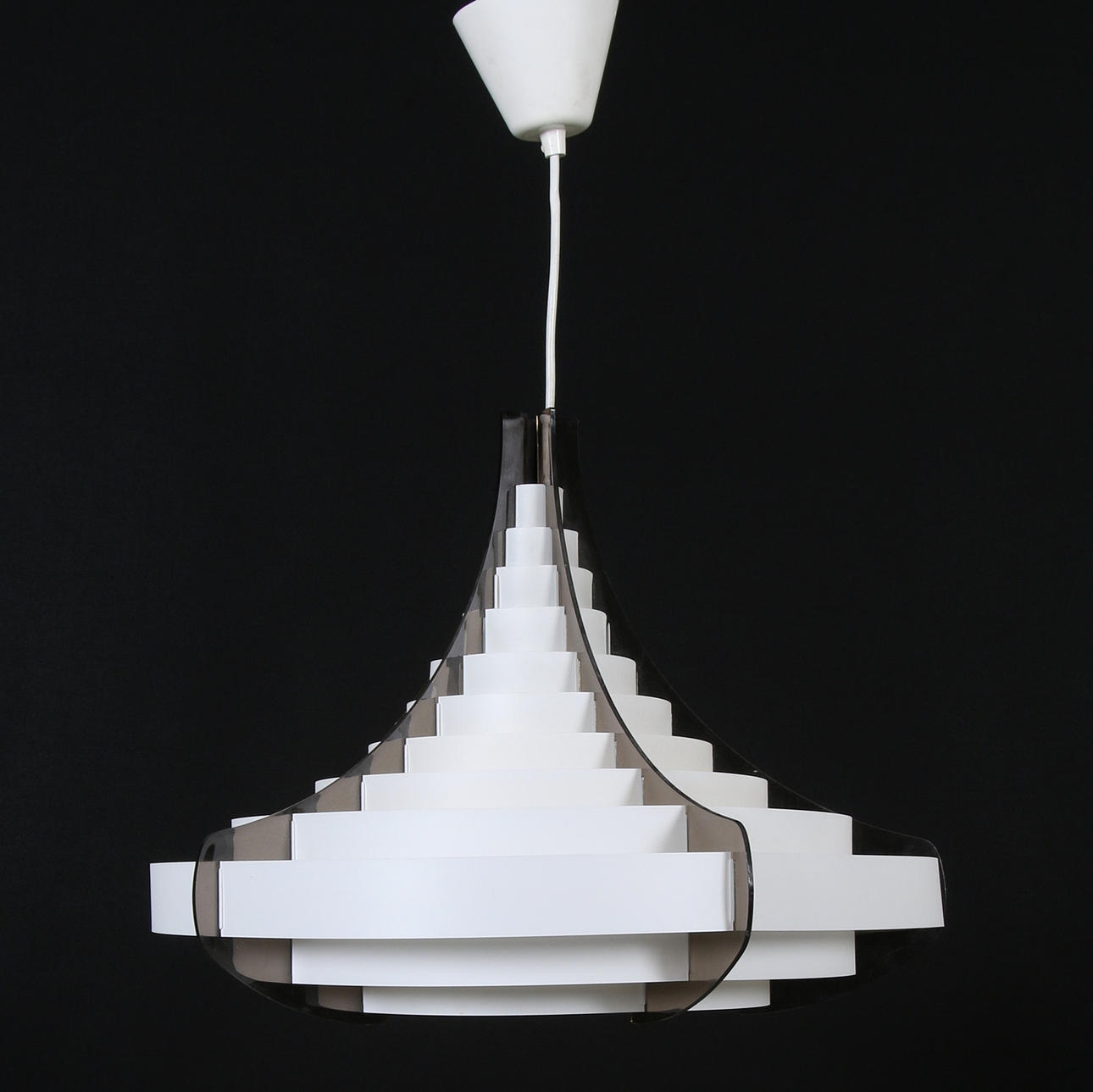 LÁMPARA DE TECHO, plástico, Flemming Brylle & Preben Jacobsen, segunda mitad del siglo XX ...