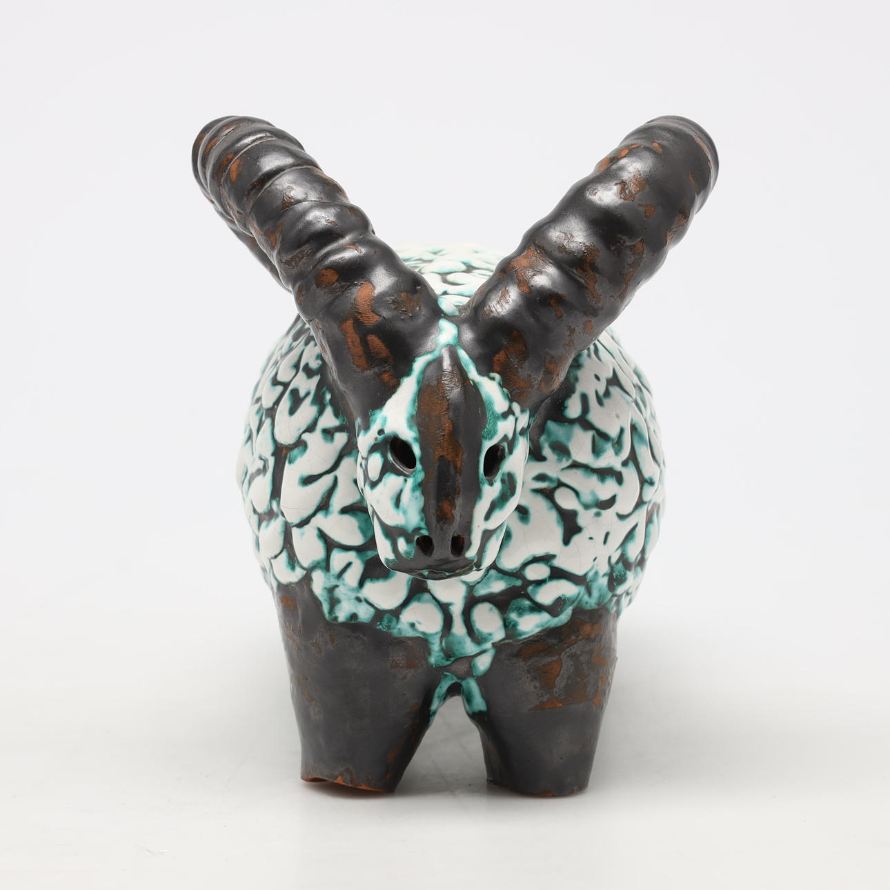 FIGUR, lergods 'Gumse'. Keramik & Porslin - Europeiskt - Auctionet