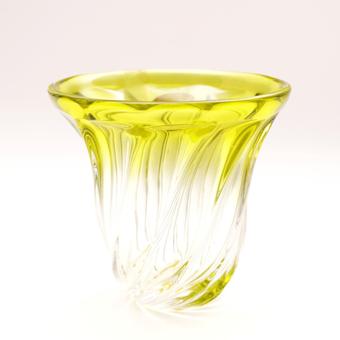 VAS. VAL SAINT-LAMBERT. KLIPPT OCH BLÅST GLAS. Glas - Bruksglas - Auctionet