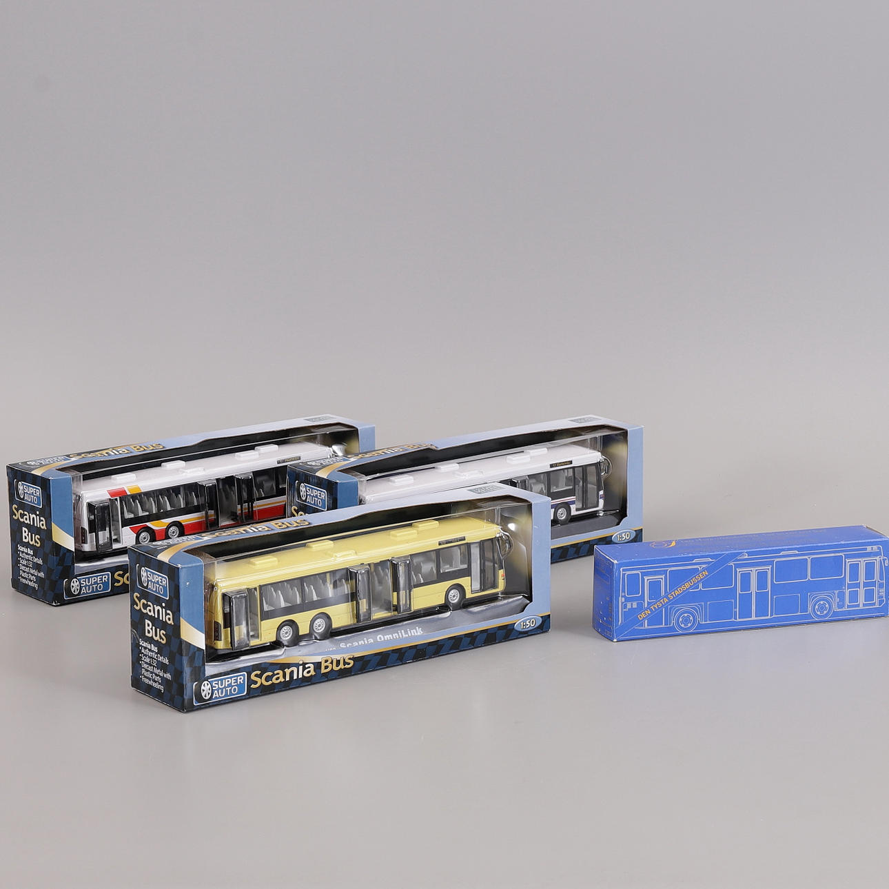 MODELLBILAR, 4 st, bussar, Scania. Leksaker - Leksaker - Auctionet