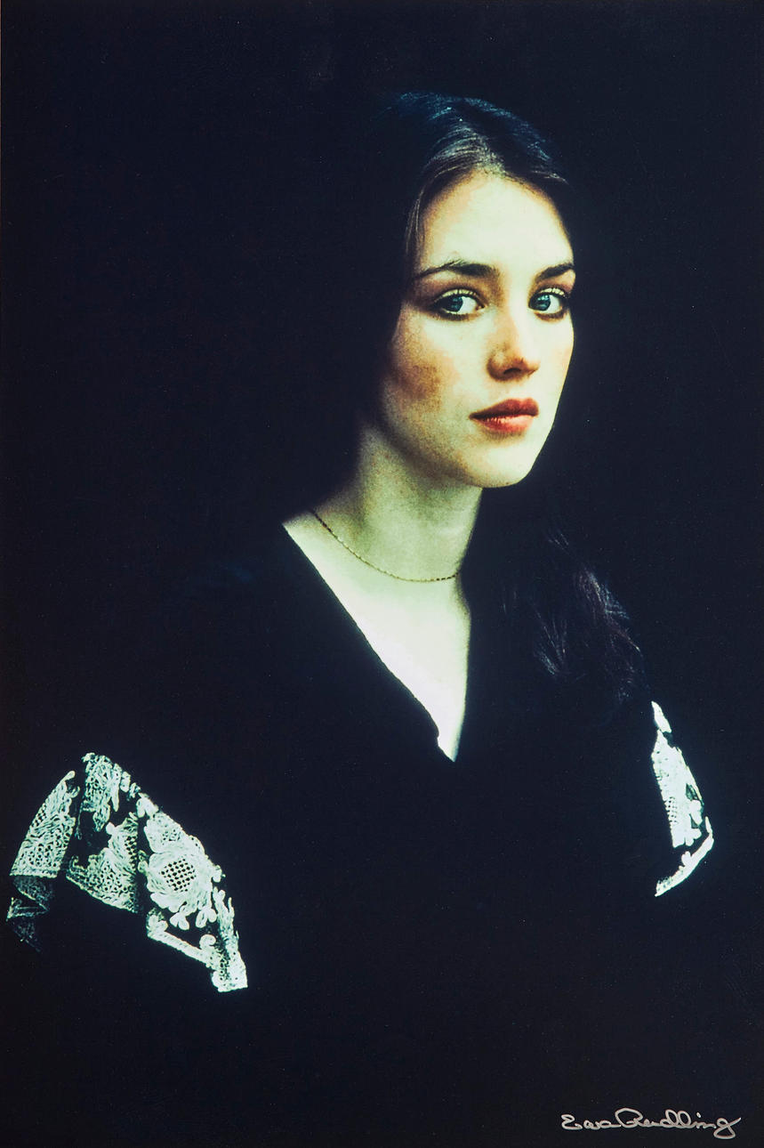 EWA RUDLING ,porträtt av den franska skådespelerskan isabelle adjani ...