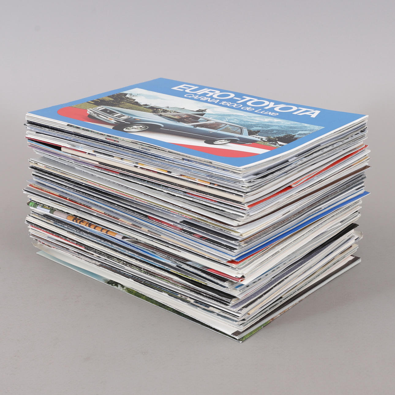 TOYOTA, bilbroschyrer, 1980-tal. Böcker, Kartor & Handskrifter - Övrigt ...