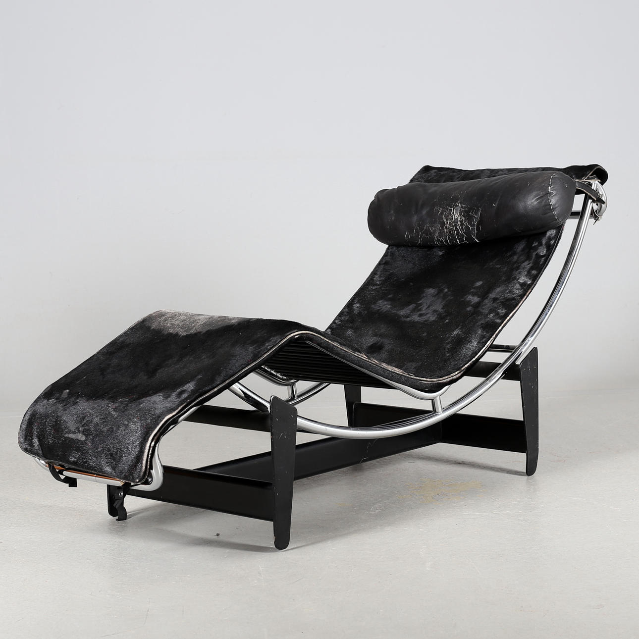 VILSTOL "LC4". LE CORBUSIER, Pierre Jeanneret och Charlotte Perriand ...