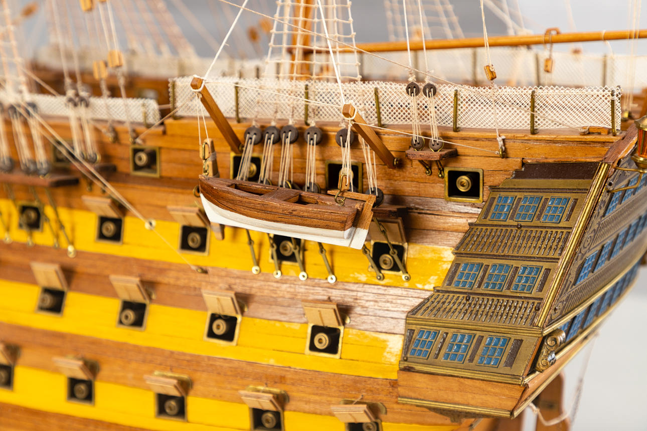 modell av HMS Victory. Samlarföremål - Teknika & Nautika - Auctionet