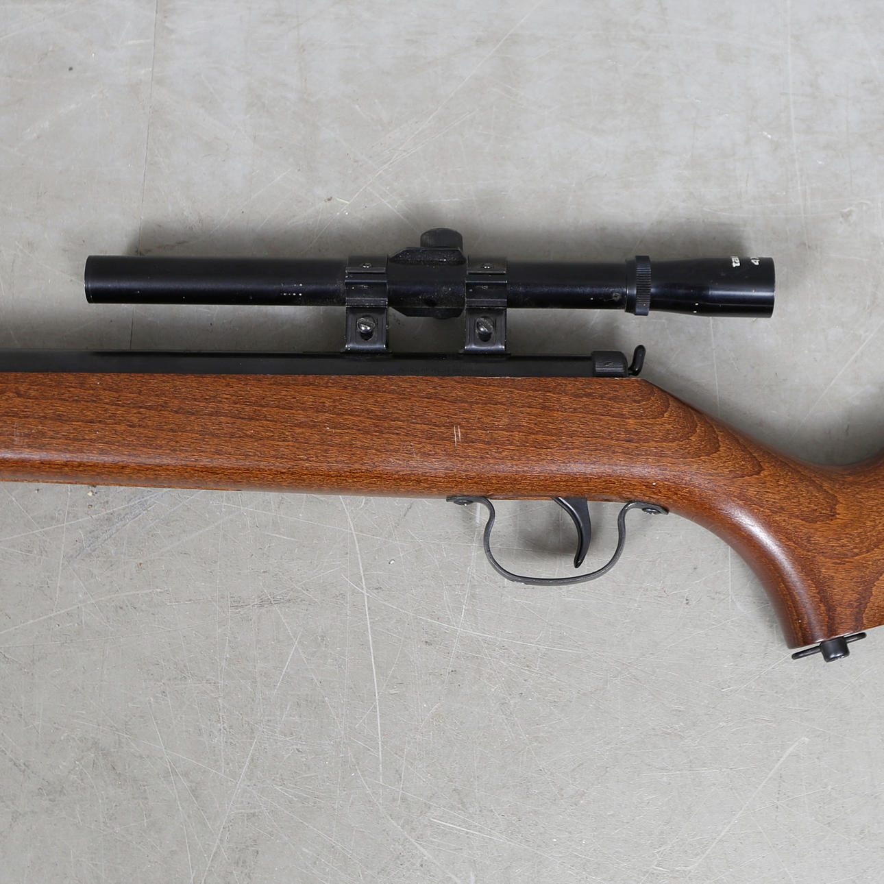 LUFTGEVÄR, Diana Mod 24. Vapen & Militaria - Skjutvapen - Auctionet