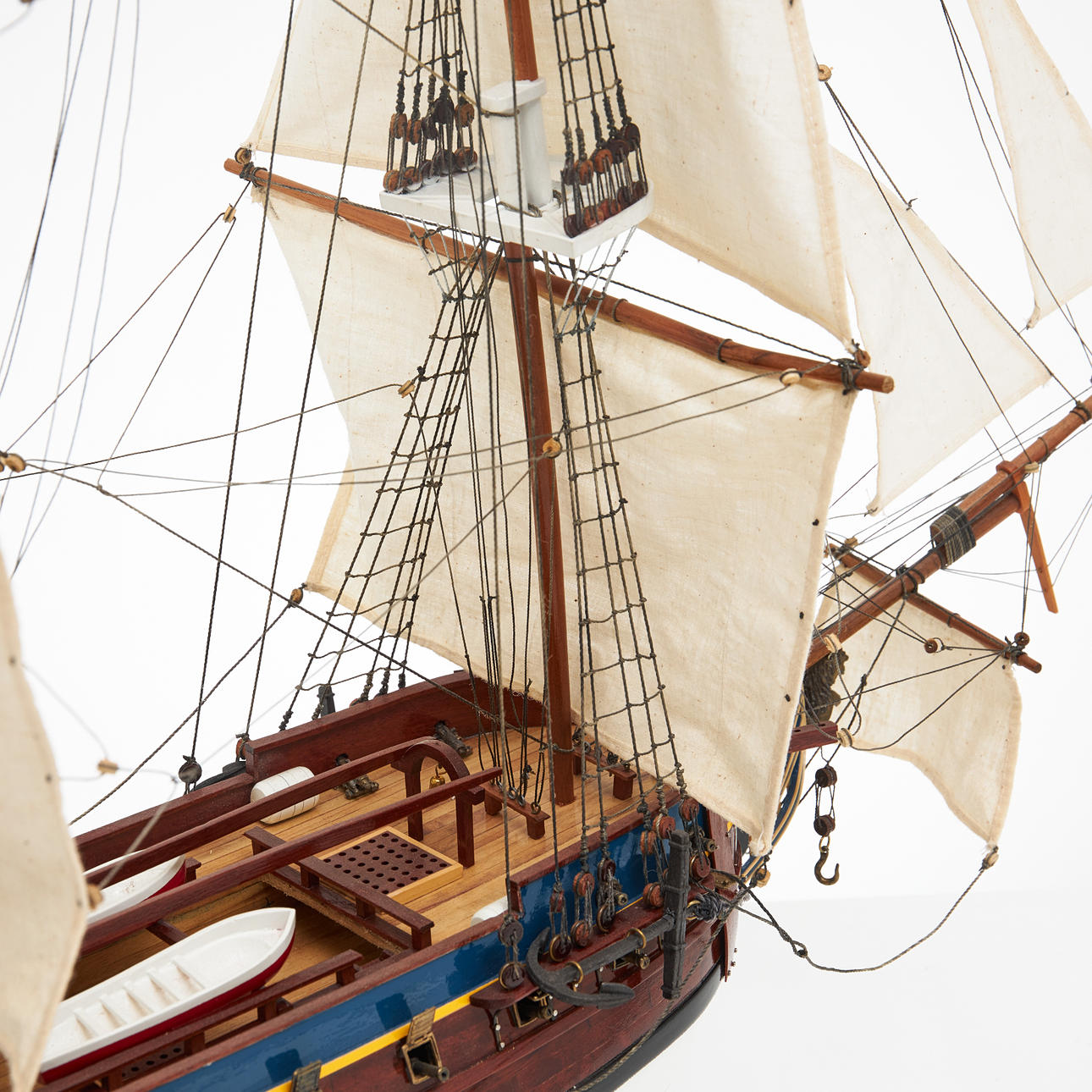 SHIP MODEL, 2000s, model of the East Indiaman Götheborg, painted wood ...