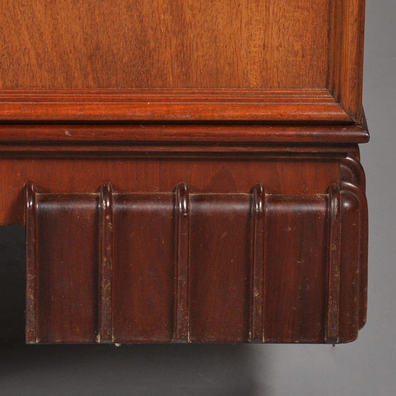 GEORG KOFOED. Sideboard, valnöt, Art deco, Danmark, 1920-tal. Möbler ...