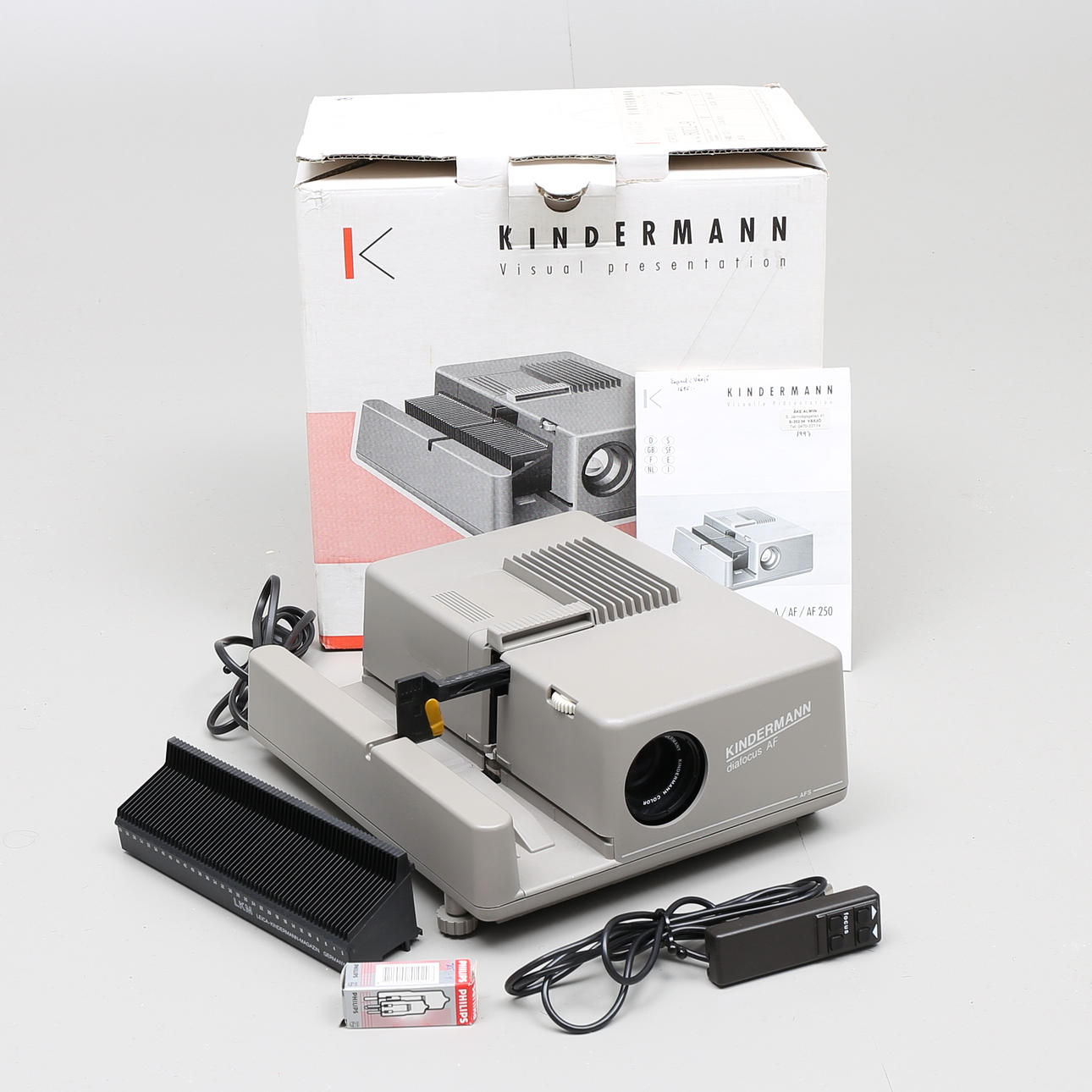 DIAPROJEKTOR, Kindermann. Övrigt - Modern Teknik & Elektronik - Auctionet