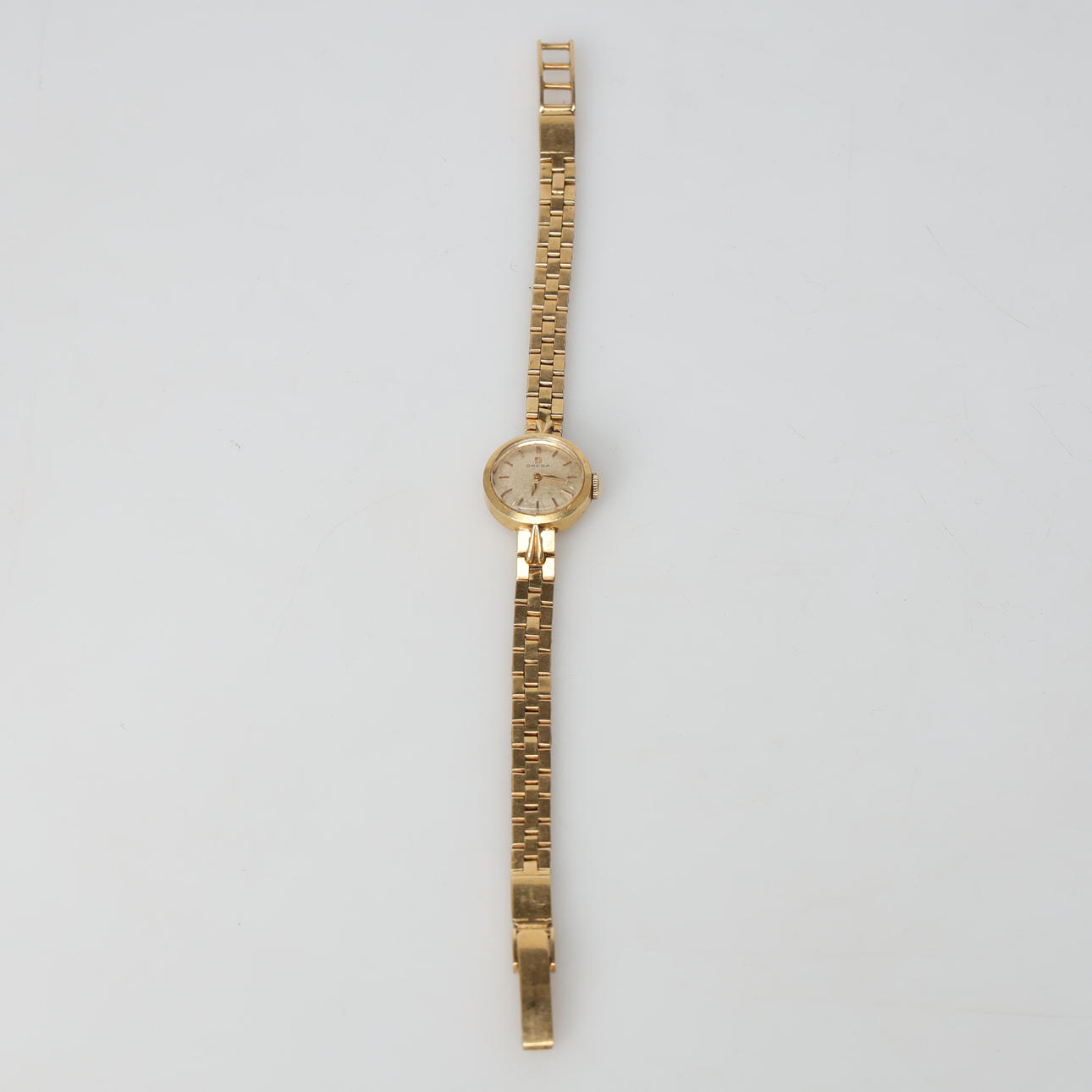 OMEGA, damur i 18K guld. Klockor & Ur - Armbandsur - Auctionet