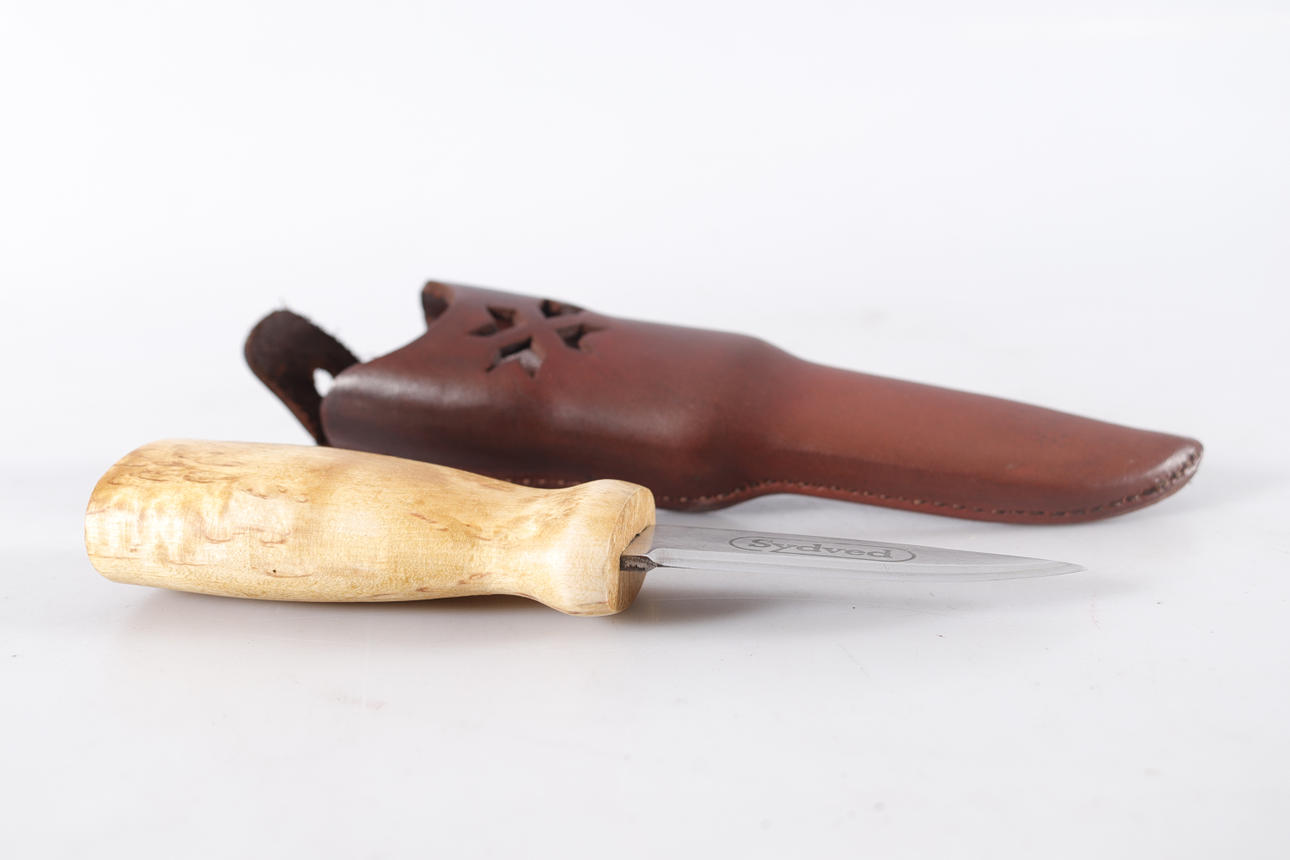 KNIV, Helle, Norge. Vapen & Militaria - Blankvapen - Auctionet