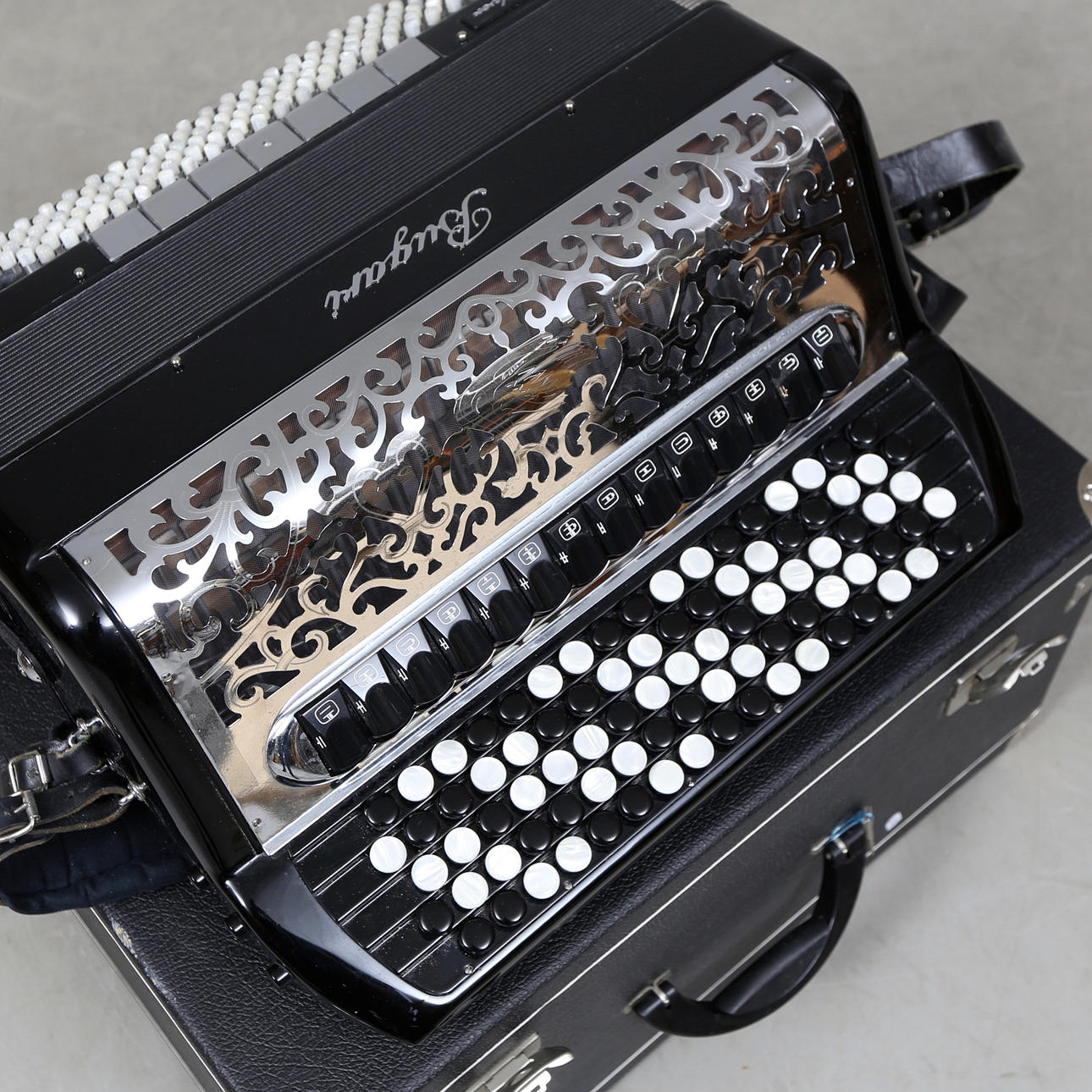 DRAGSPEL, Classic silver, Bugari, Italien. Samlarföremål ...