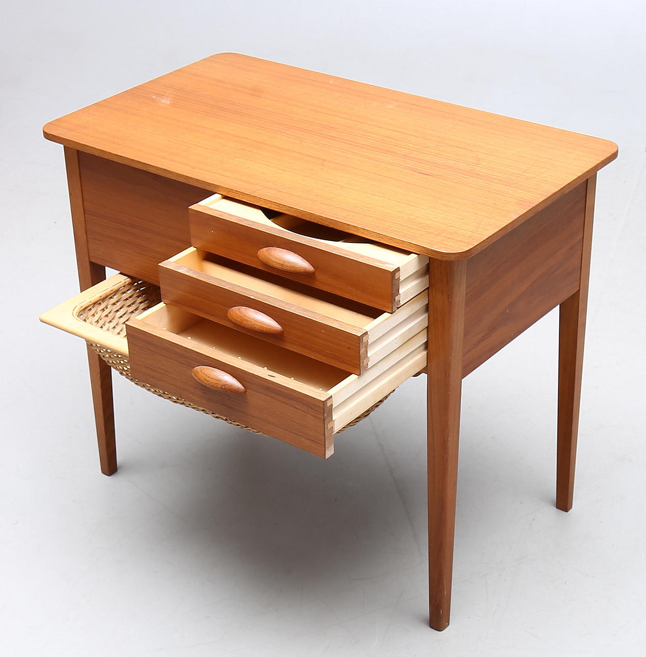 SYBORD, teak, dansk design, 1960-tal-. Möbler - Bord - Auctionet