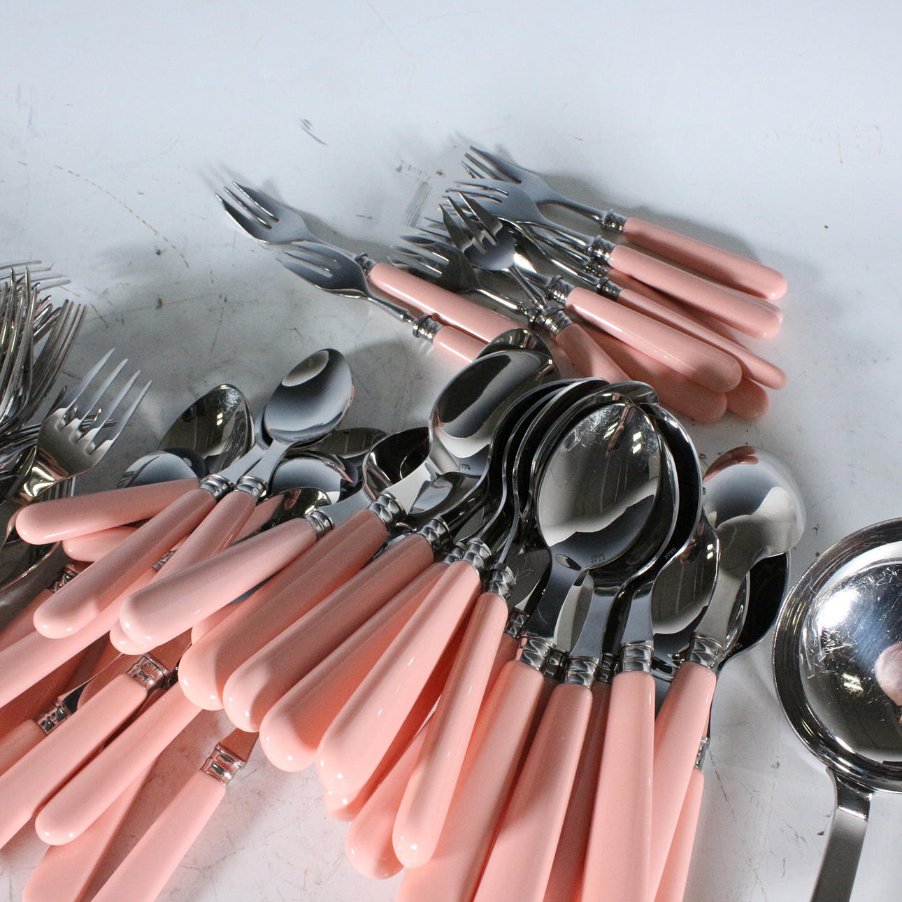 SCOF France, large collection of cutlery, series Cambridge Ivory (98 ...