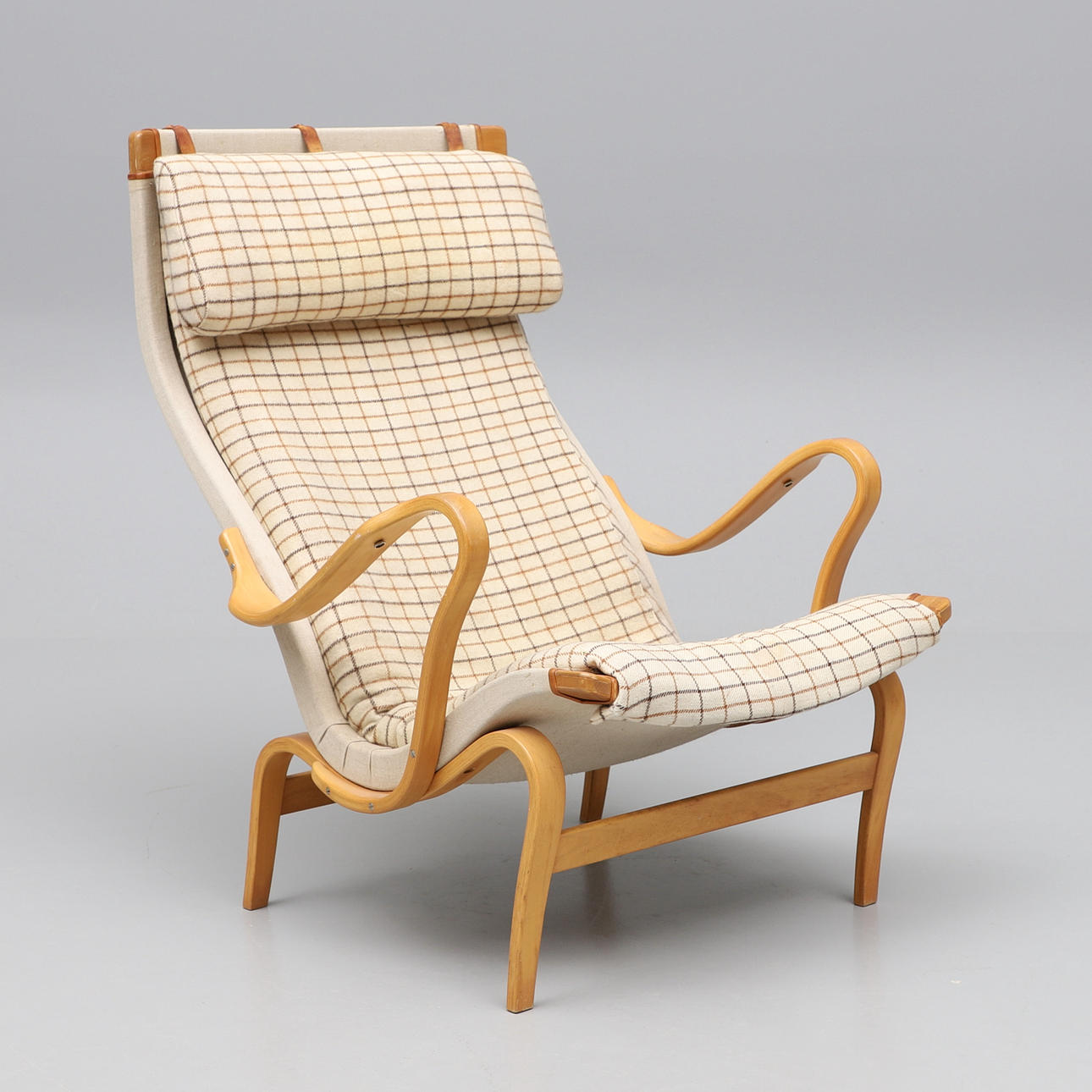 BRUNO MATHSSON, fåtölj, "Pernilla 69", Dux. Möbler - Fåtöljer & Stolar ...