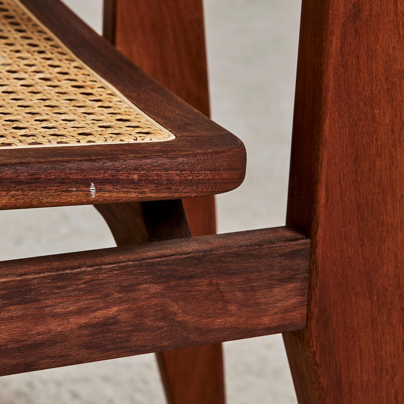 MARCEL GASCOIN. "C-Chair", stol, för Gubi, formgiven 1947, valnöt samt ...