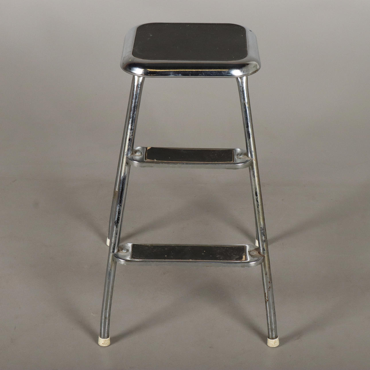 STEGPALL, AWAB, 1900-tal. Möbler - Övrigt - Auctionet