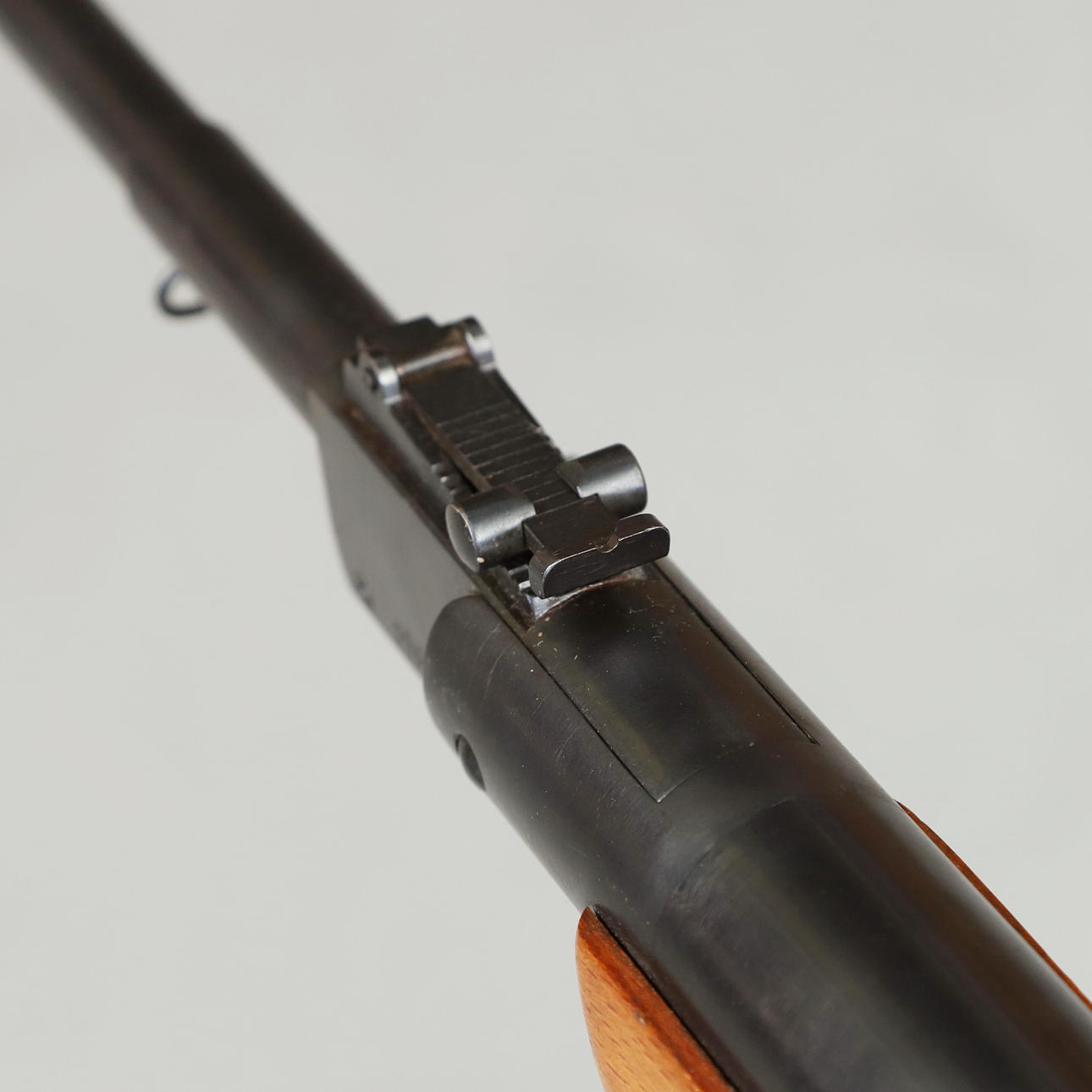 LUFTGEVÄR, Lucznik 87, 4,5 mm. Vapen & Militaria - Skjutvapen - Auctionet