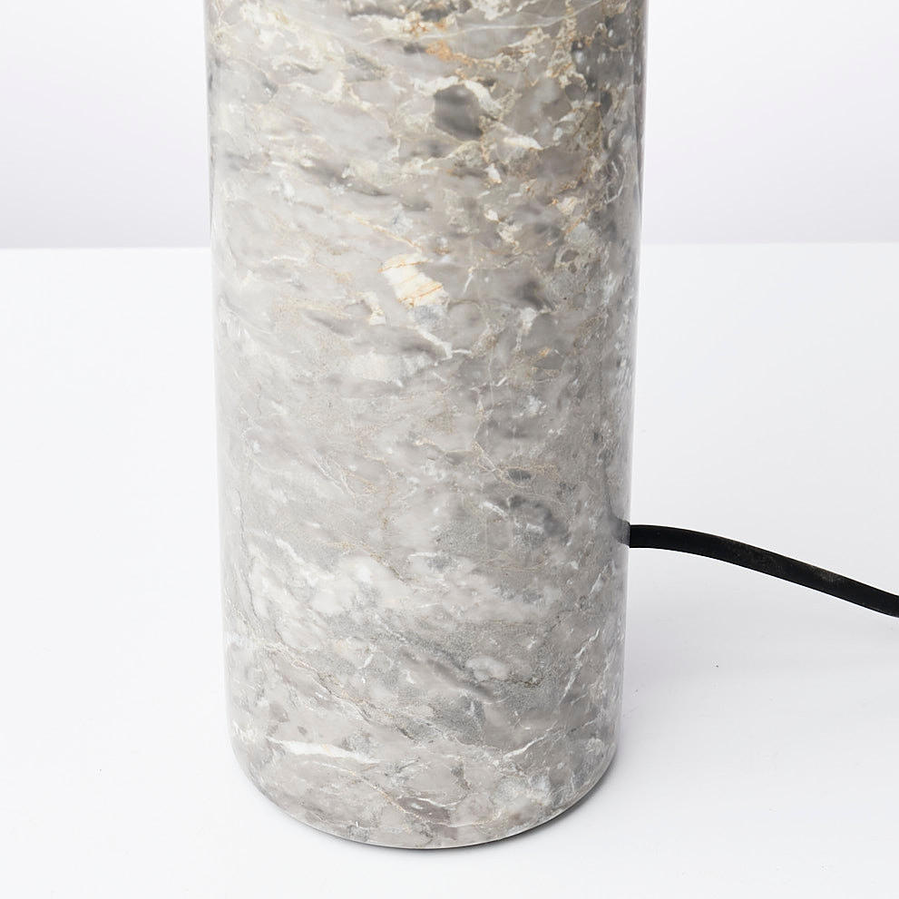LARS TORNØE. "Kizu Table Lamp Large", för New Works, Samtida, fot i grå ...