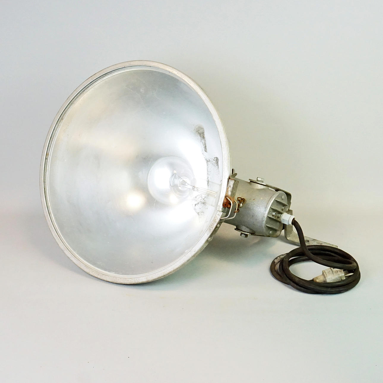 INDUSTRILAMPA, Glamox. Belysning & Lampor - Övrig belysning - Auctionet