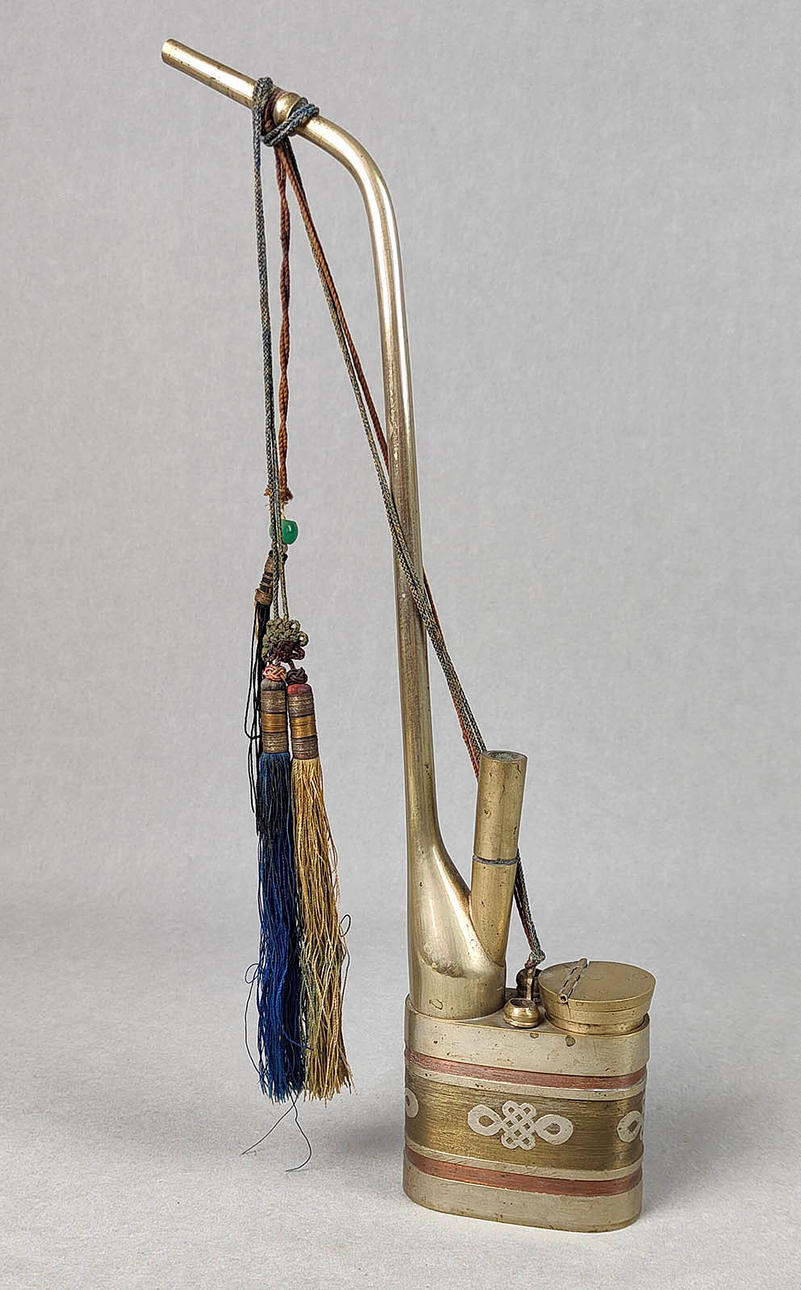 opium pipe. Miscellaneous - Miscellaneous - Auctionet