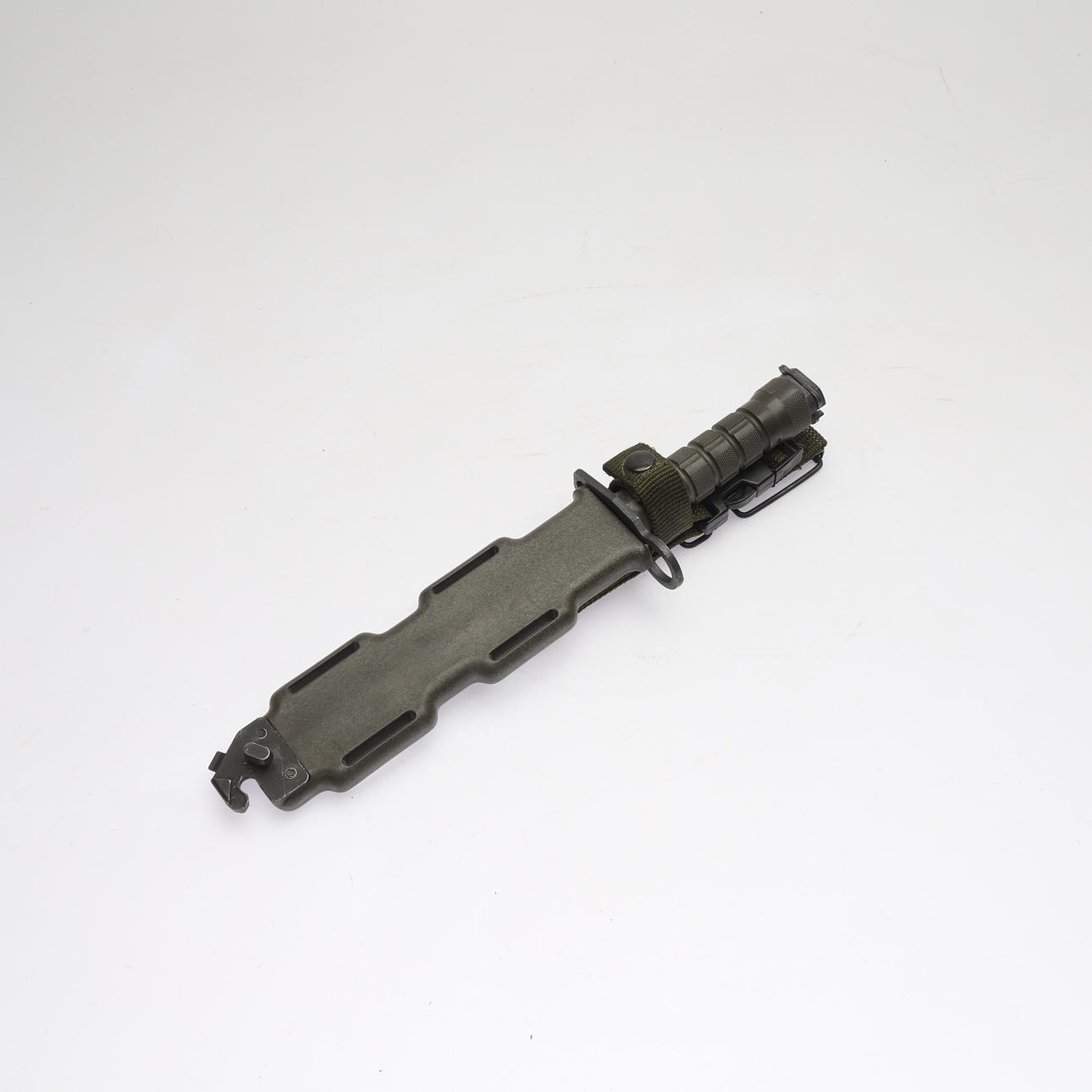 BAJONETT, M9 Phrobis III, USA. Vapen & Militaria - Blankvapen - Auctionet