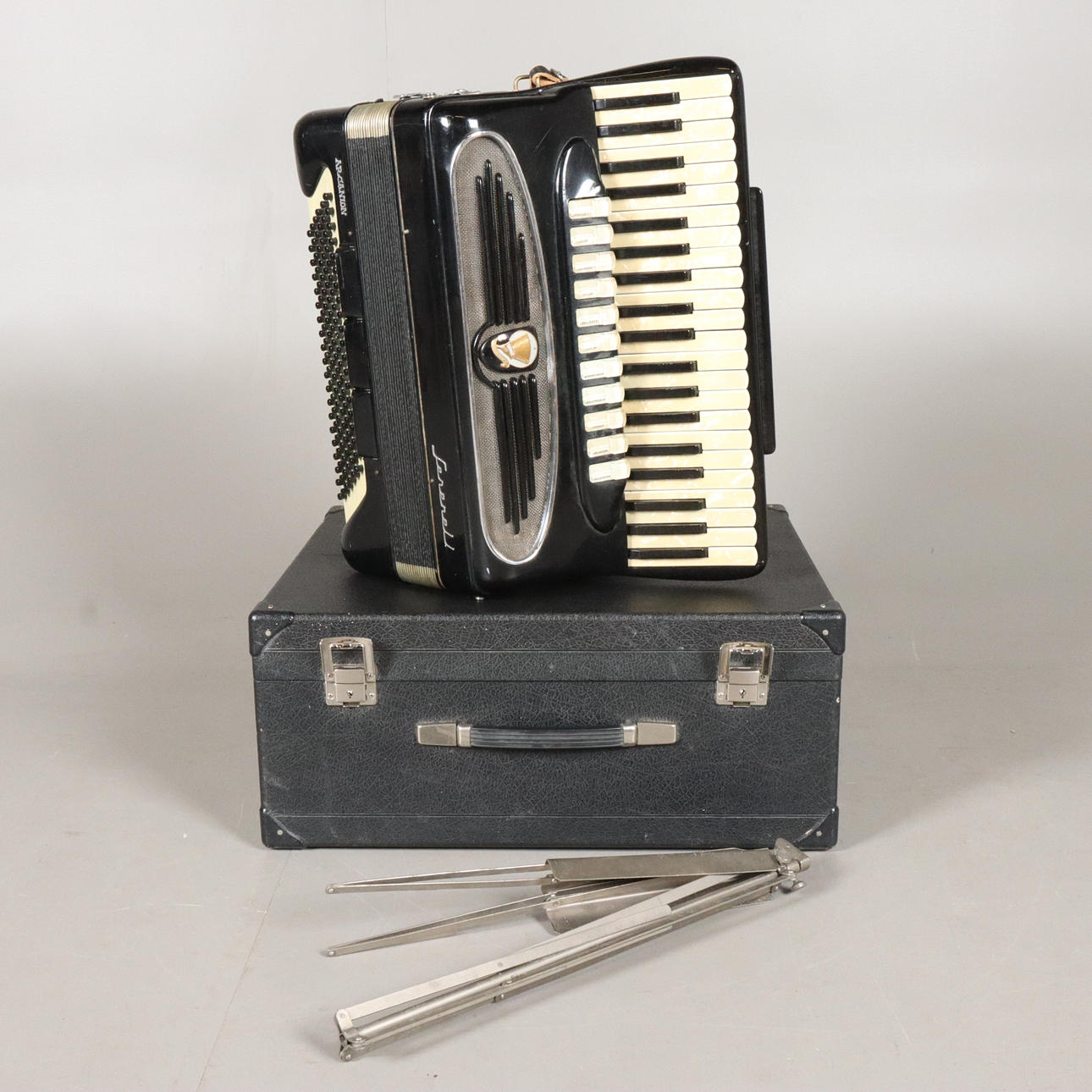 DRAGSPEL, Serenelli, 1900 tal. Samlarföremål - Musikinstrument - Auctionet