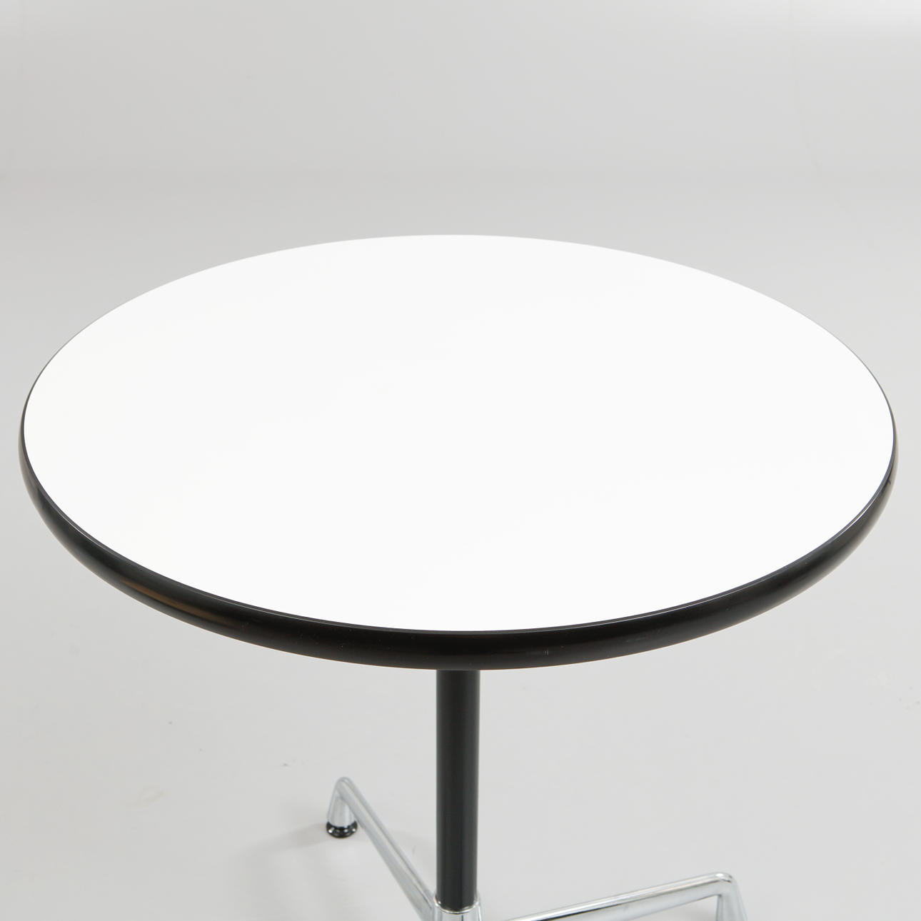 CHARLES & RAY EAMES. Bord, "Contract Table", Vitra. Möbler - Bord ...