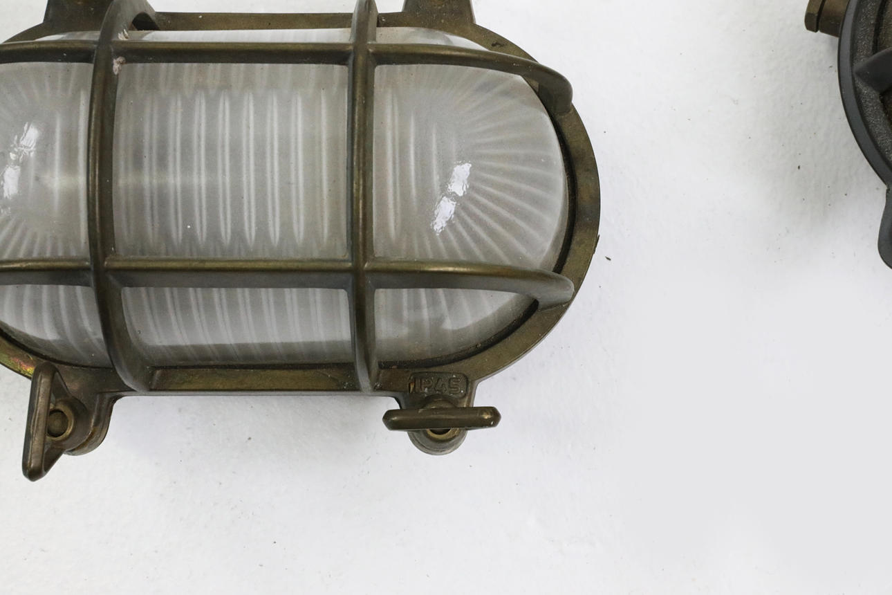 FARTYGSLAMPOR, ett par, mässing och glas, Italien, omkring 1900. Övrigt ...