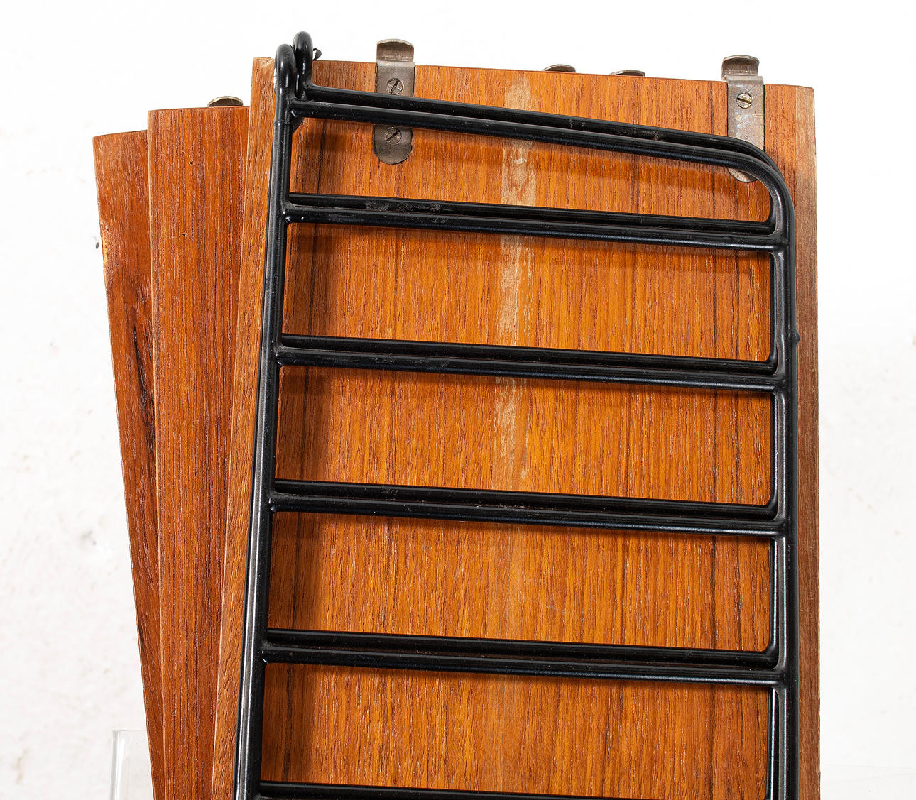 STRINGHYLLA, teak, 1950/60-tal. Möbler - Skåp & Hyllor - Auctionet